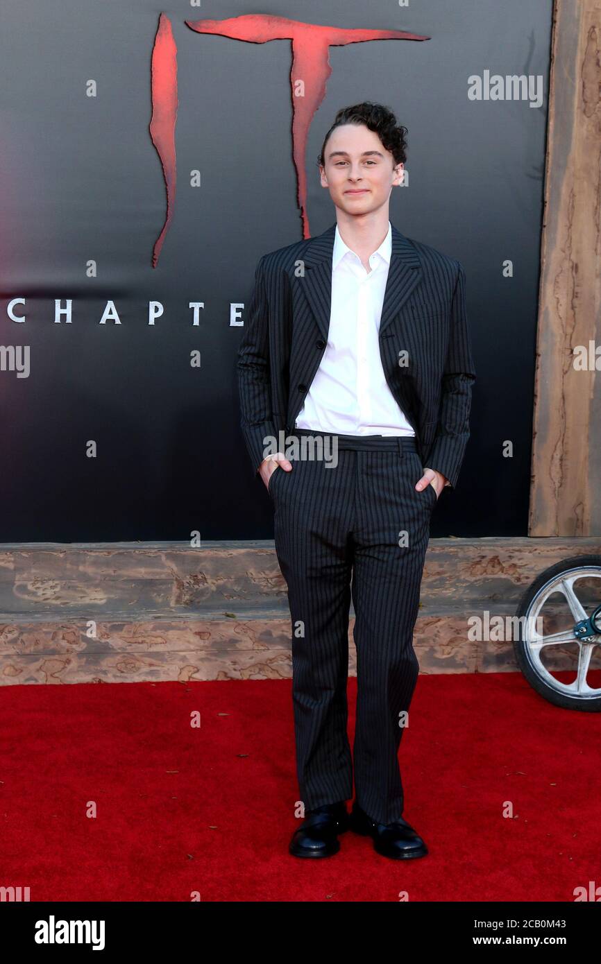 LOS ANGELES - AUG 26: Wyatt Oleff at the "It Chapter Two" Premiere at ...