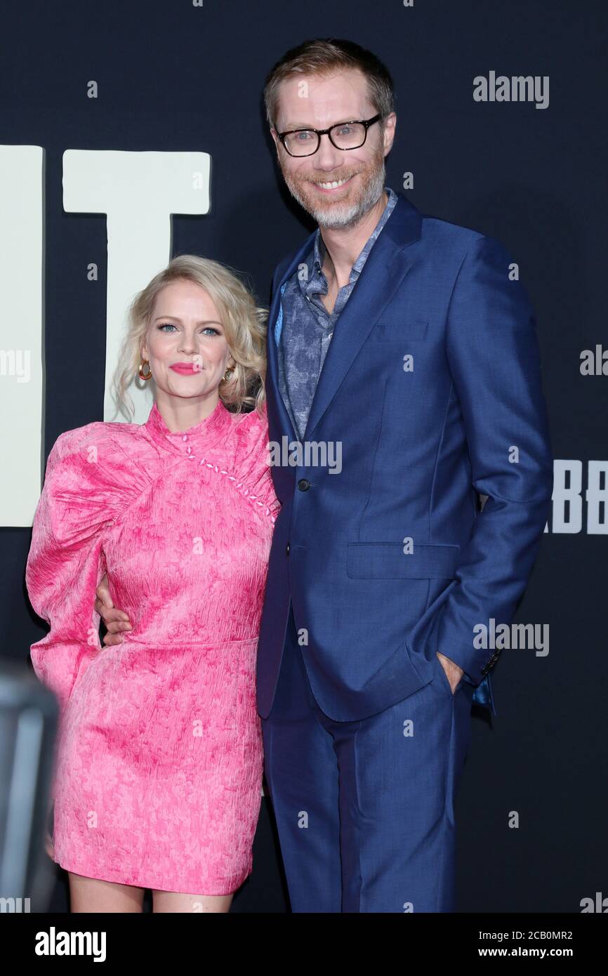 LOS ANGELES - OCT 15: Mircea Monroe, Stephen Merchant at the "Jojo ...