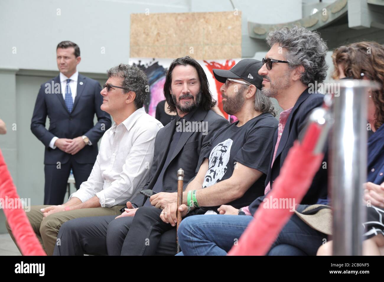 LOS ANGELES - MAY 14: Keanu Reeves at the Keanu Reeves Hand and Foot ...