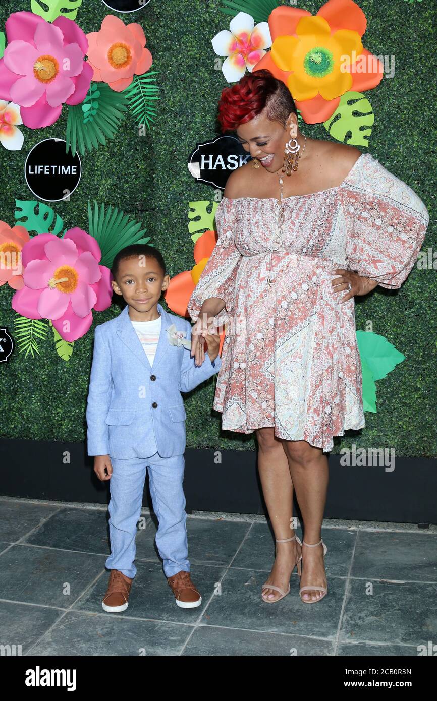 LOS ANGELES - MAY 20: Quincy Morgan, Mother at the Lifetime TV Summer ...