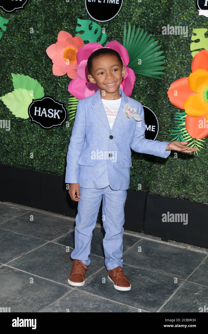 LOS ANGELES - MAY 20: Quincy Morgan at the Lifetime TV Summer Luau at ...