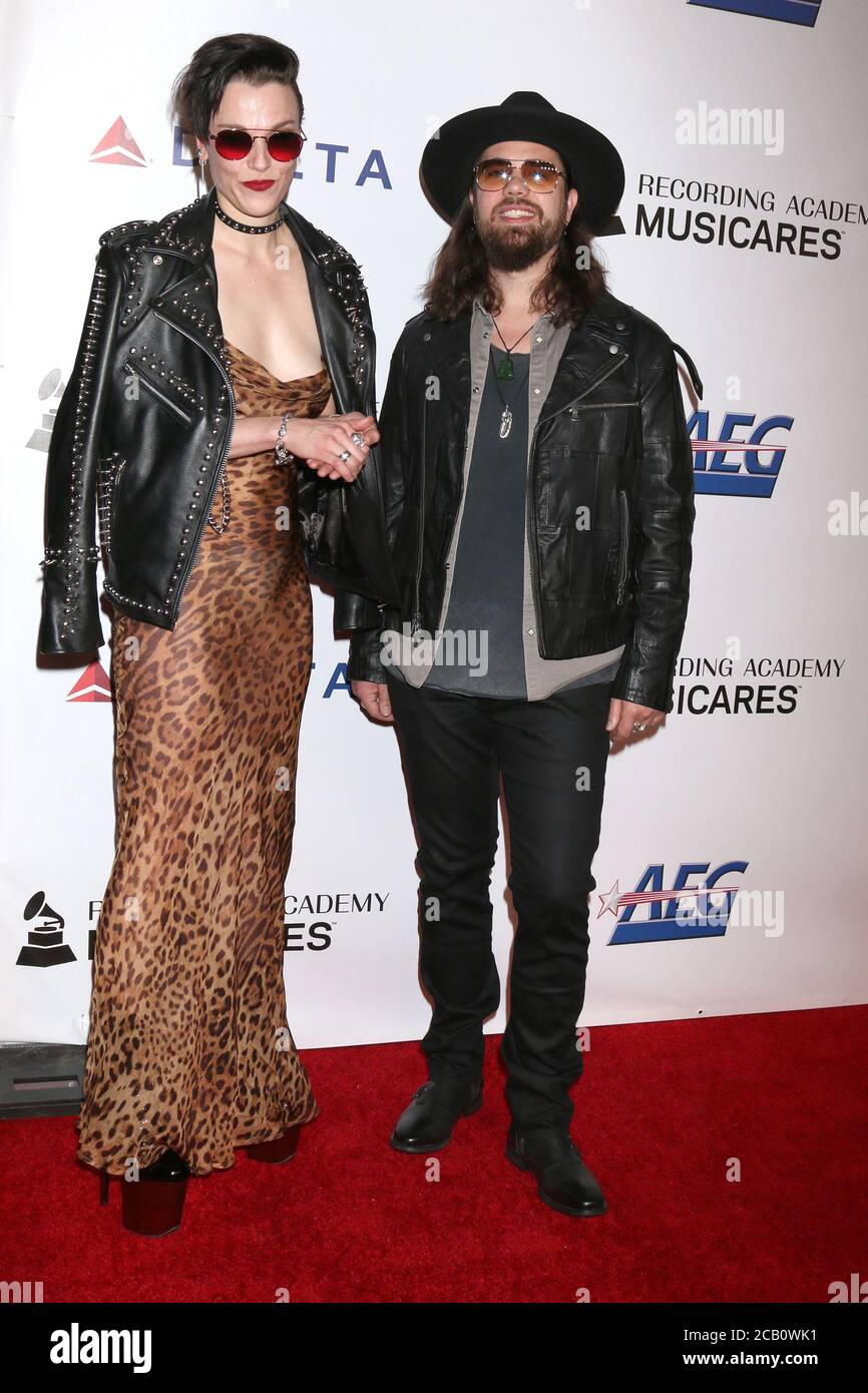 LOS ANGELES - FEB 8: Lzzy Hale, Joe Hottinger, Halestorm at the ...