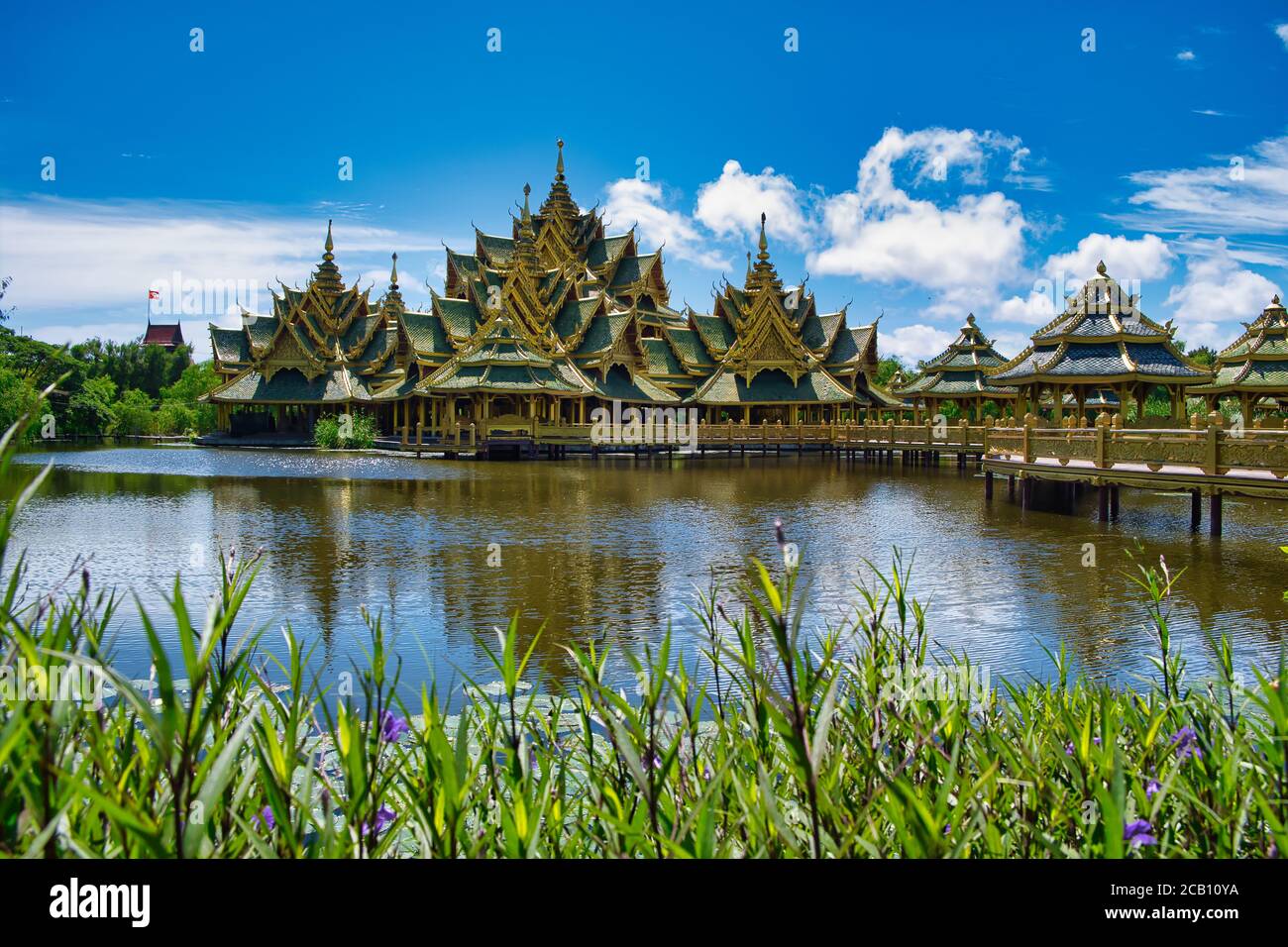 Golden and green temple pavilion Stock Photo - Alamy