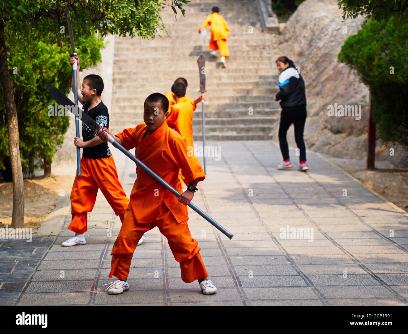 Shaolin Children Monk was Training kungfu inside the Original Shaolin ...