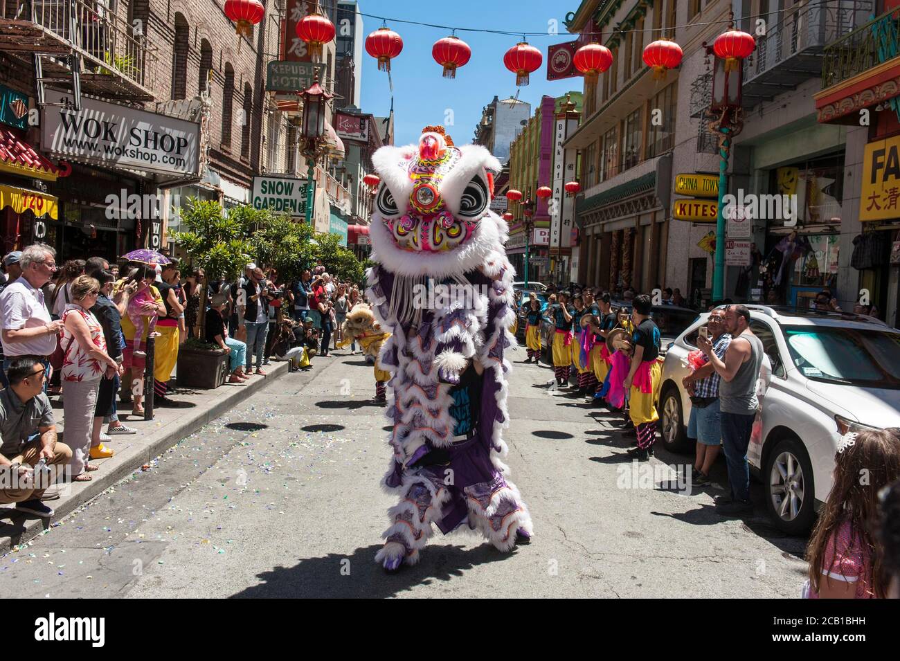 Chinese street festival with dragons, Grant Ave, Chinatown, San ...