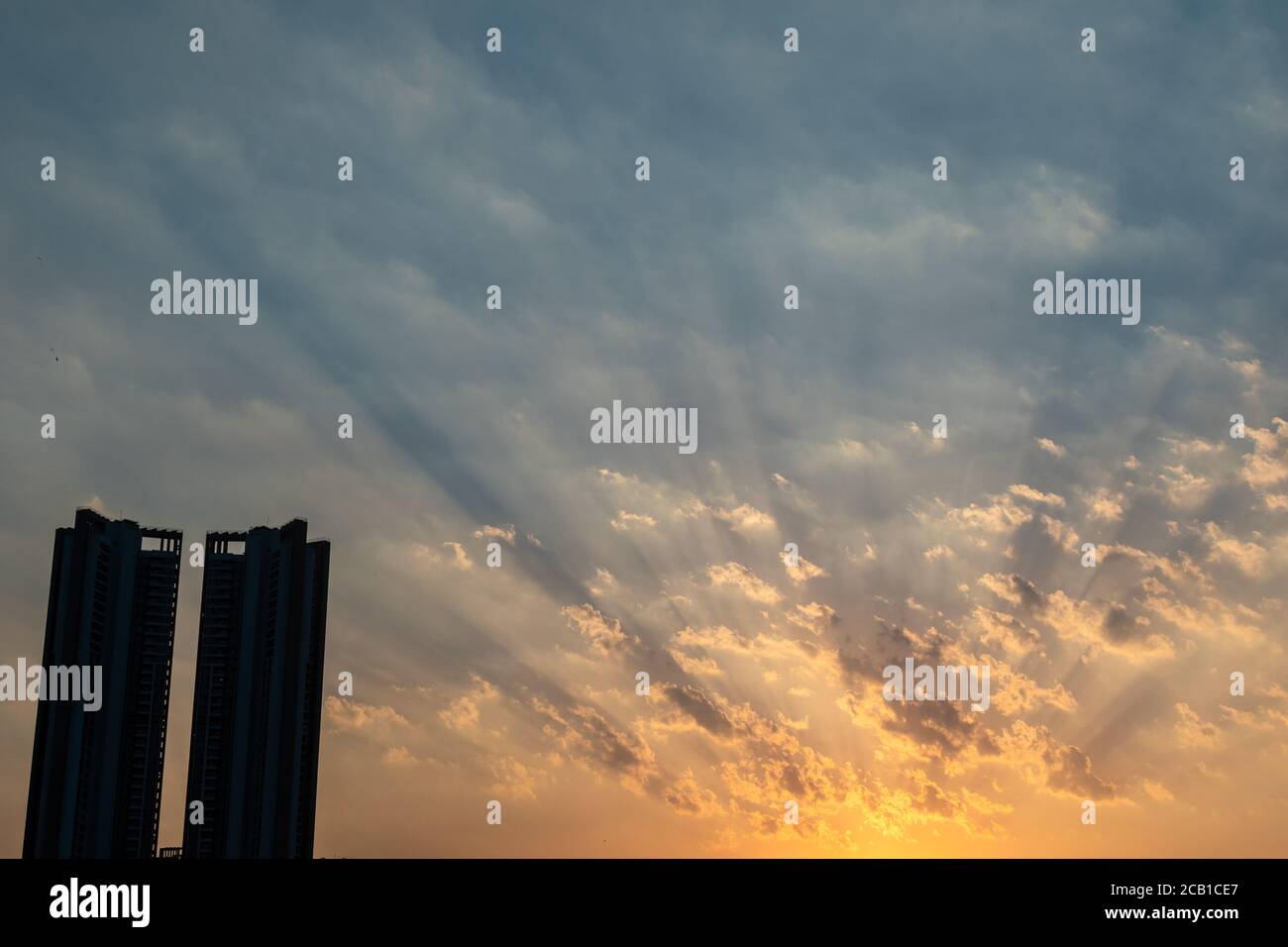 Mumbai, Maharashtra, India - March 2020: Sun rays streaking through the ...