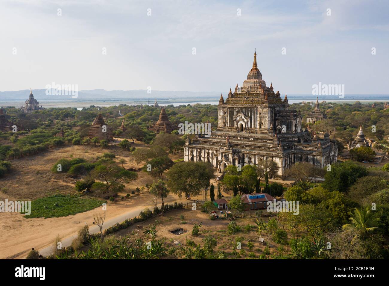 Thatbyinnyu phaya temple hi-res stock photography and images - Alamy
