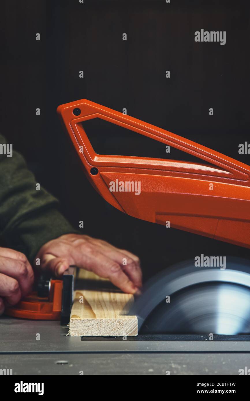 Working at a circular saw bench hi-res stock photography and images - Alamy
