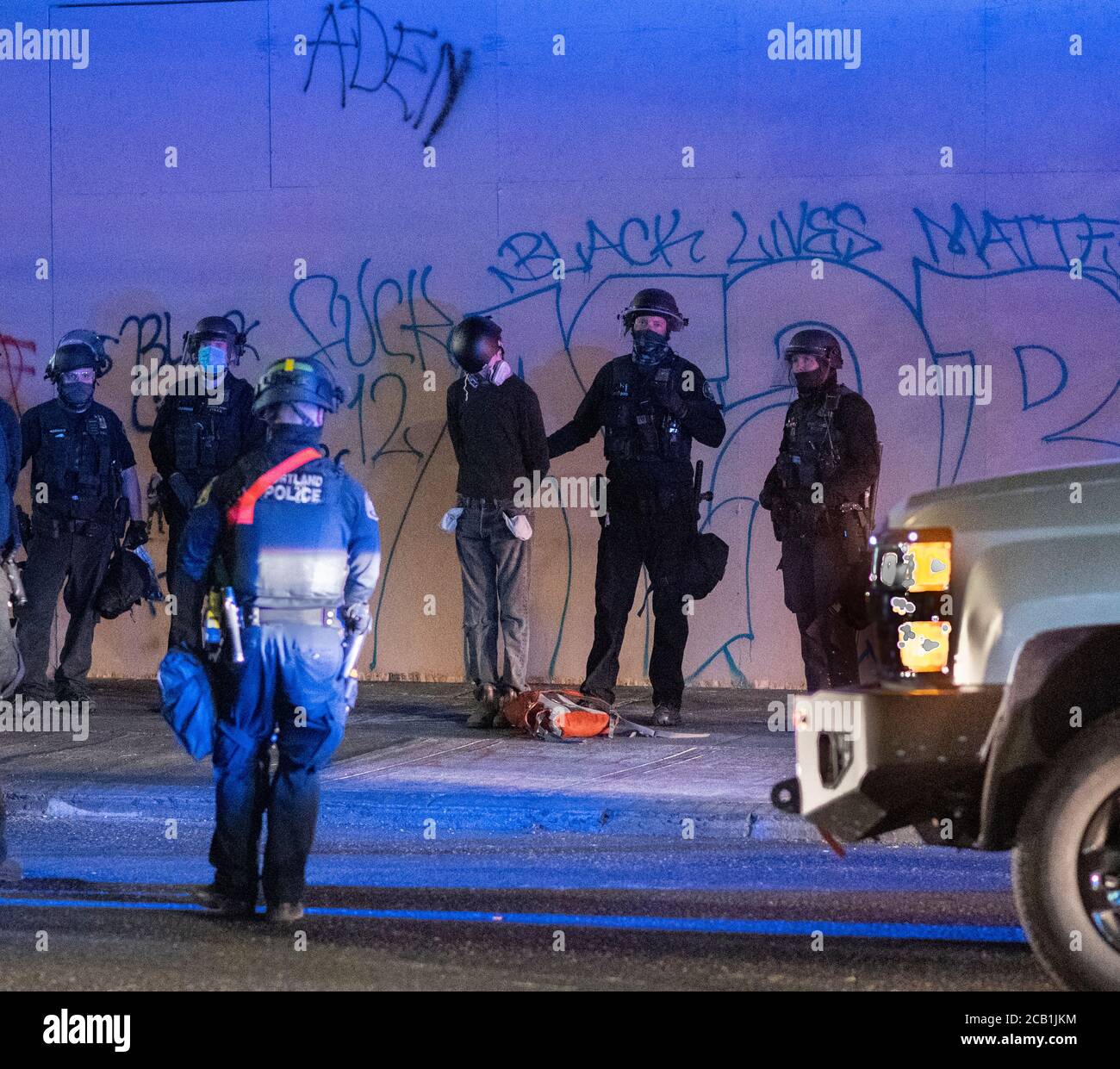 Riot destruction 2020 usa hi-res stock photography and images - Alamy