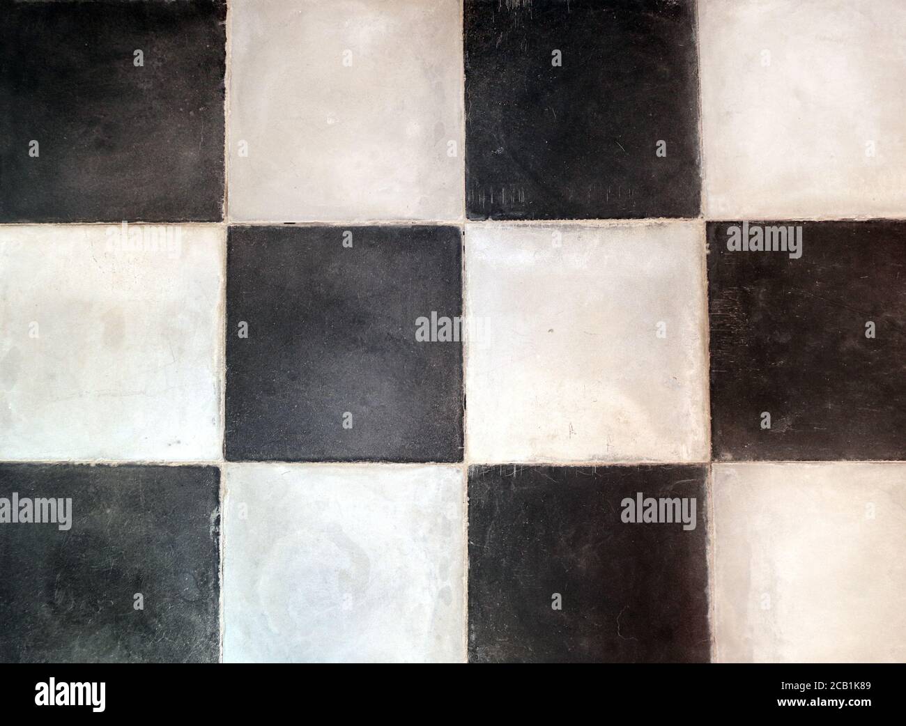 Old porcelain checkered tiles floor texture with tiles of white and ...
