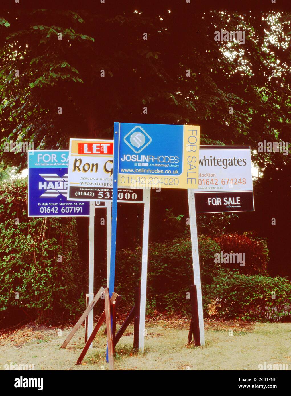 For Sale Signs, Property Market Stock Photo - Alamy