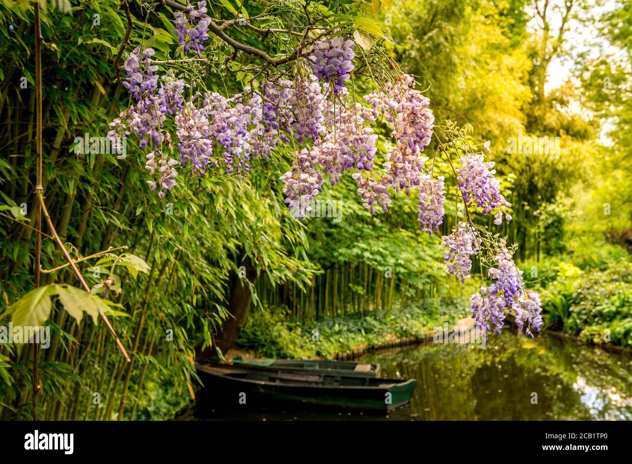 GIVERNY, FRANCE, MAY 21, 2015 : impressionists gardens and ponds of ...