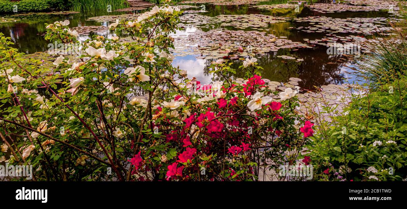GIVERNY, FRANCE, MAY 21, 2015 : impressionists gardens and ponds of ...