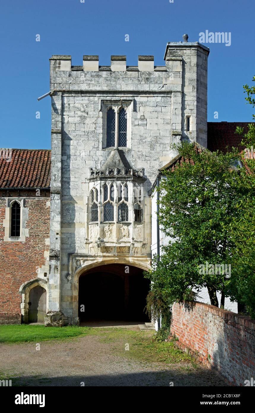 The village of Cawood, North Yorkshire, England UK Stock Photo - Alamy