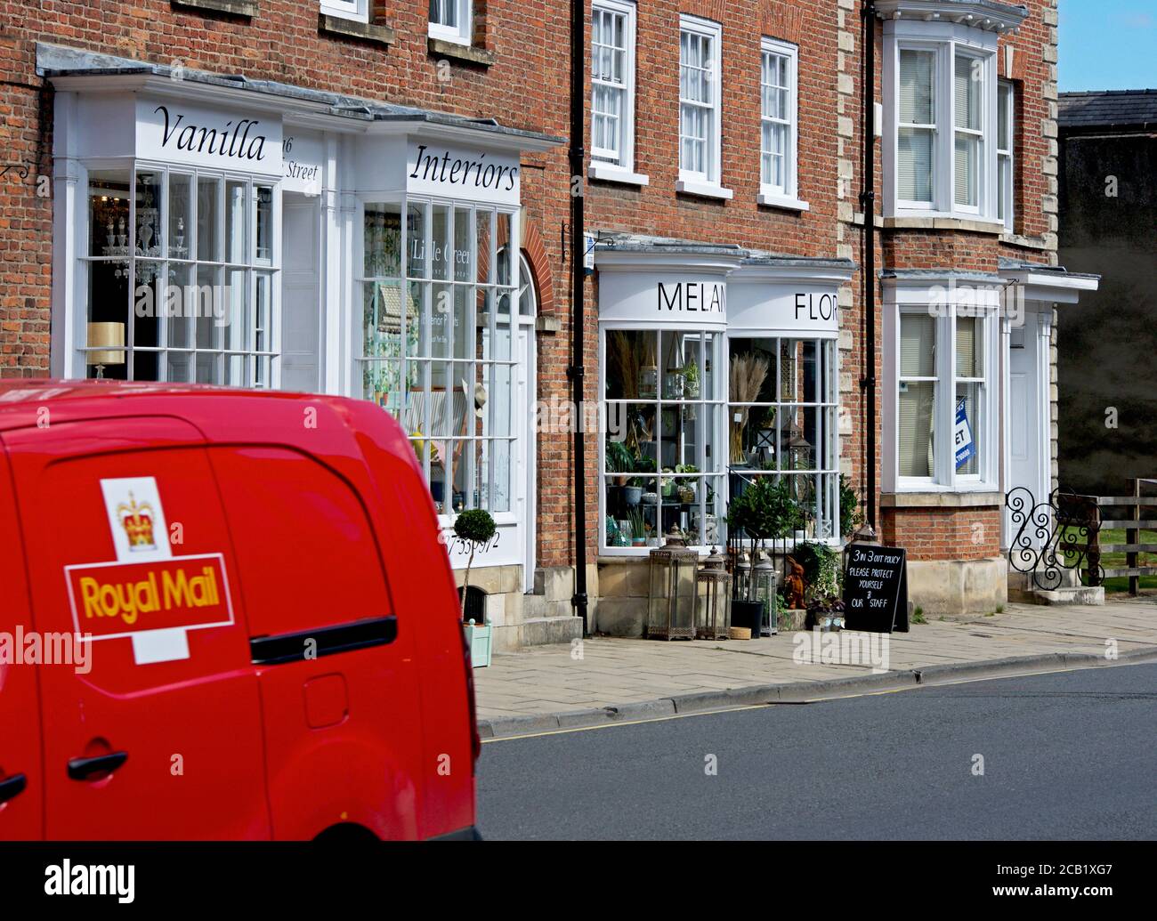 Bridge Street in Tadcaster, North Yorkshire, England UK Stock Photo - Alamy