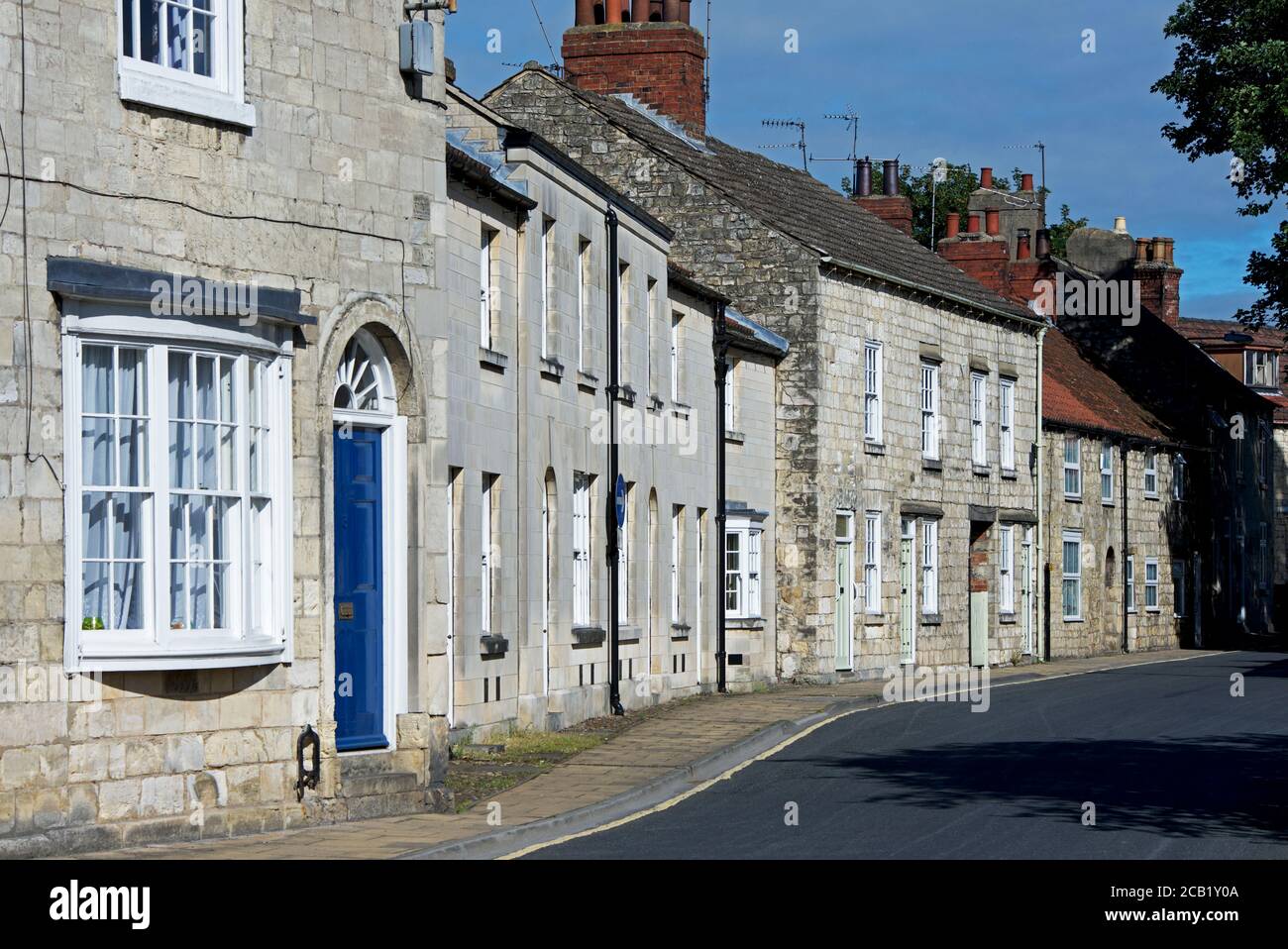 Typical yorkshire stone houses hi-res stock photography and images - Alamy