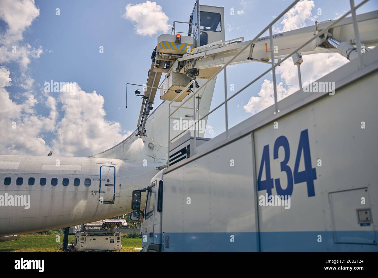 Modern technic hi-res stock photography and images - Alamy