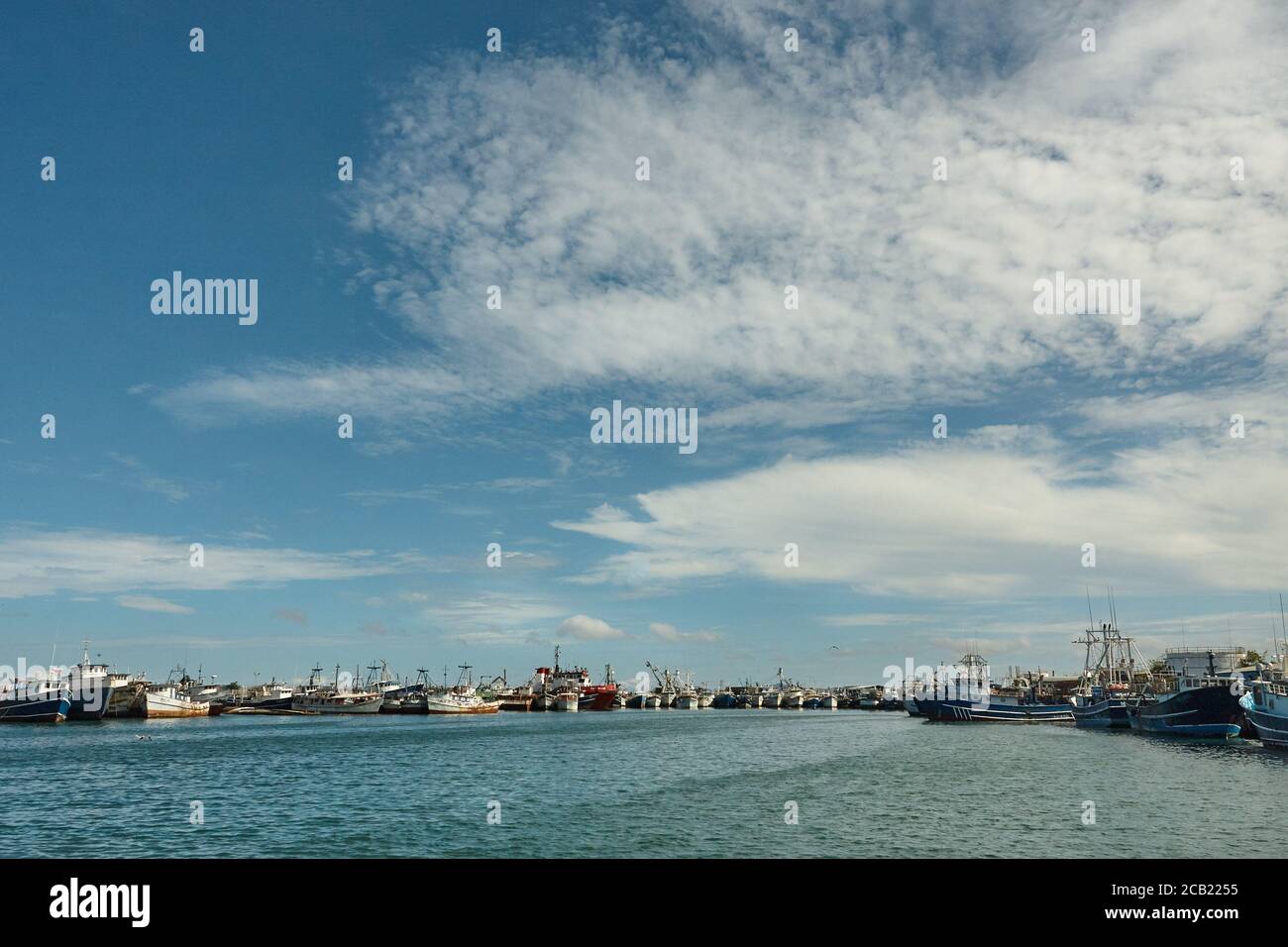 Venezuelan fishing boat hi-res stock photography and images - Alamy