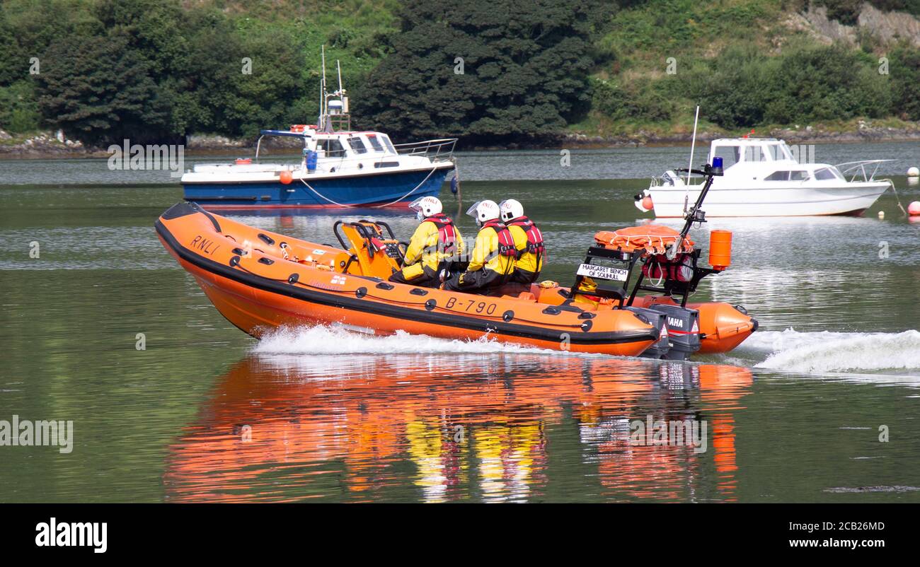 RNLI Crew and RIB, Ireland, Union Hall, RNLI Ireland, Sea Rescue Stock ...