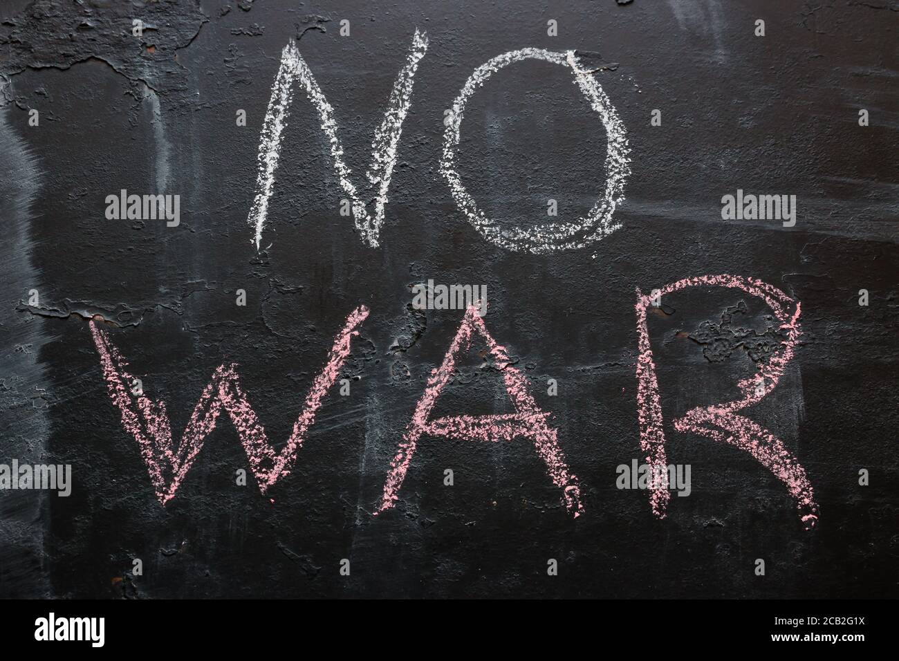 inscription no war on black background close-up Stock Photo - Alamy