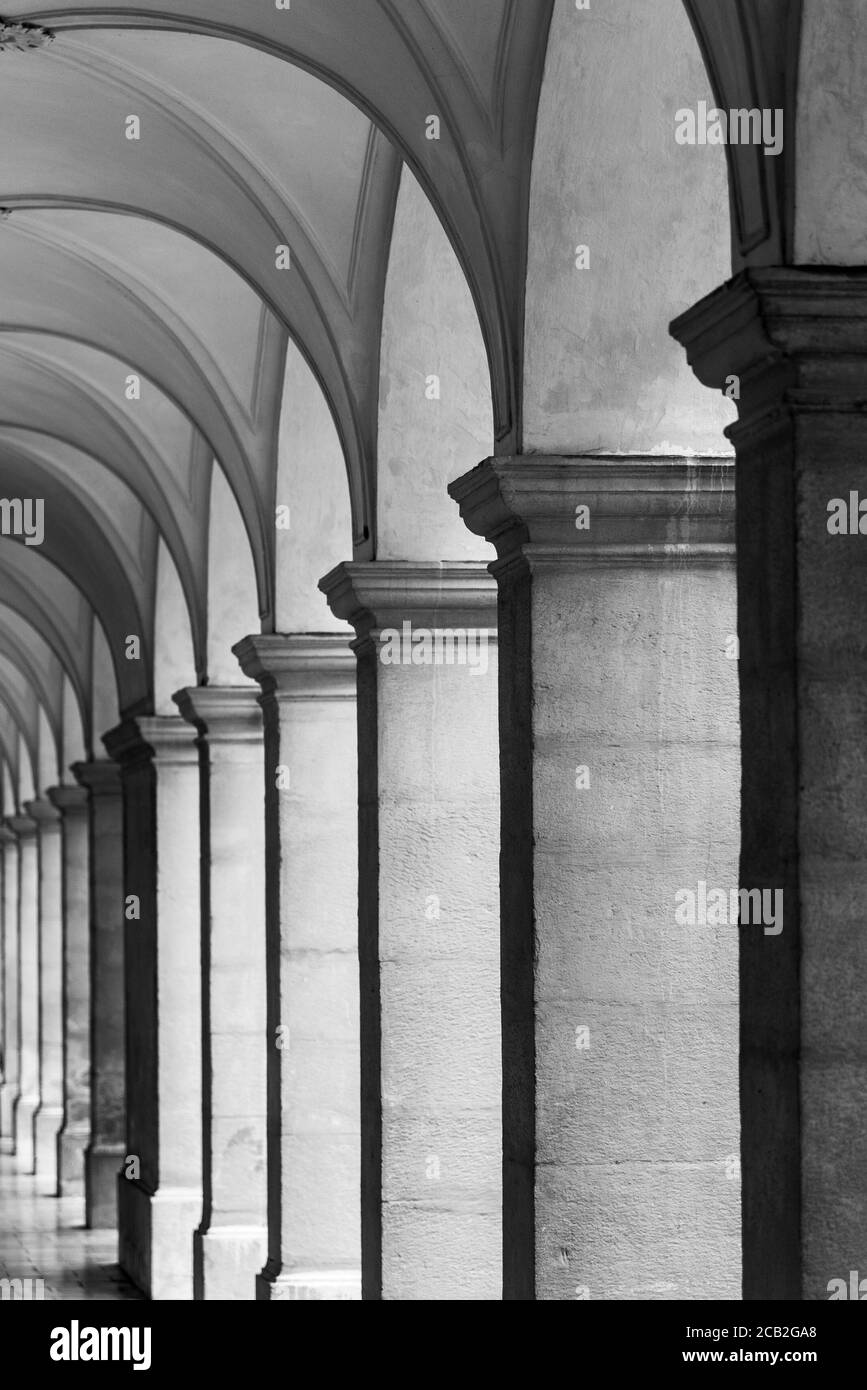 Stone columns detail in black and white hi-res stock photography and ...
