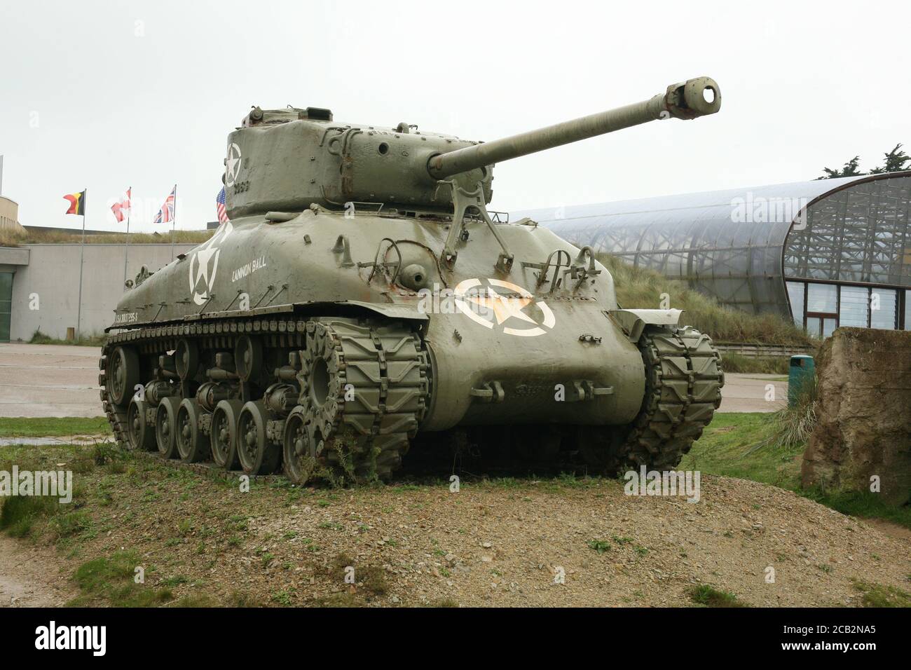 Normandy 1944 sherman tank hi-res stock photography and images - Alamy