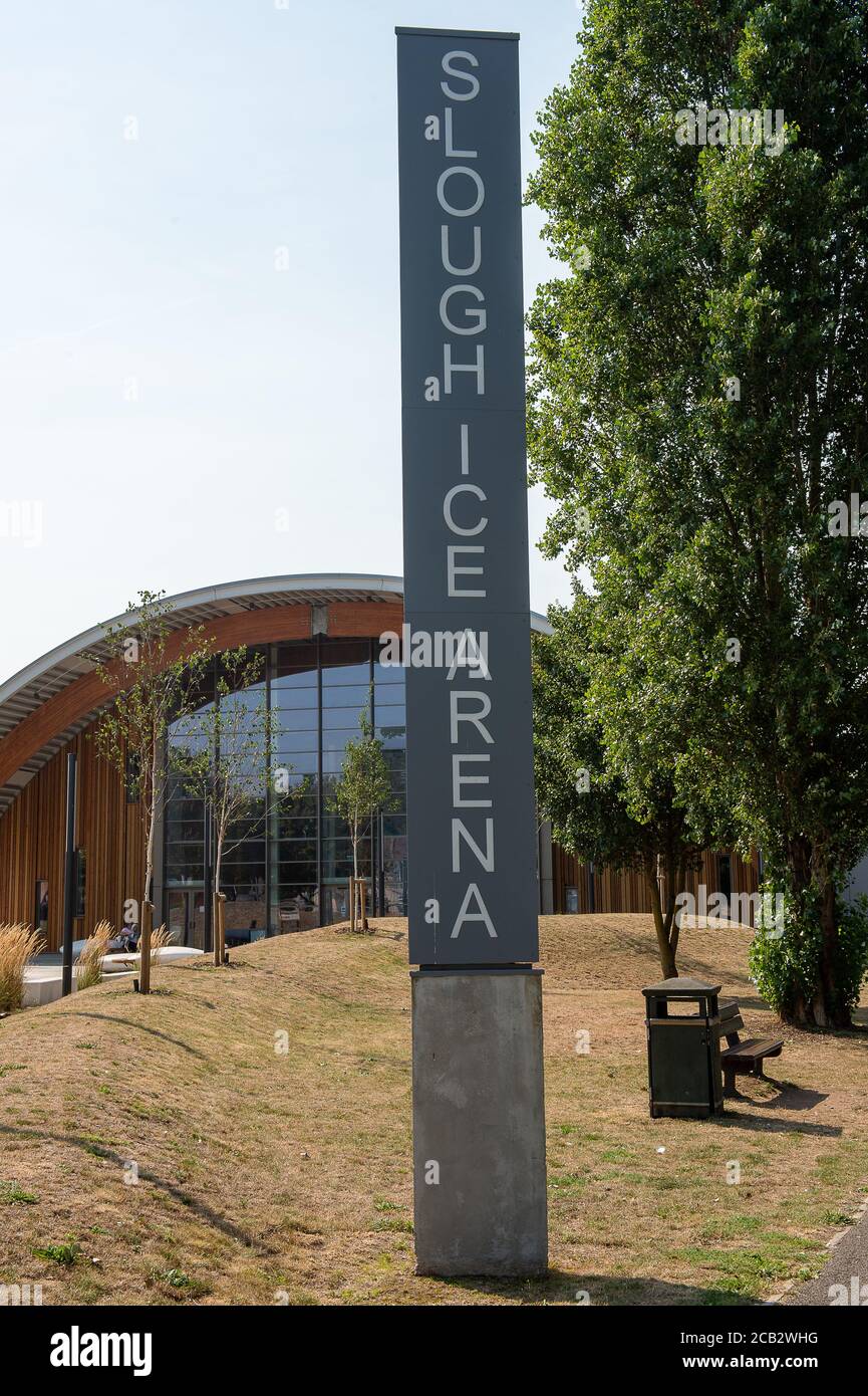 Slough ice arena hi-res stock photography and images - Alamy