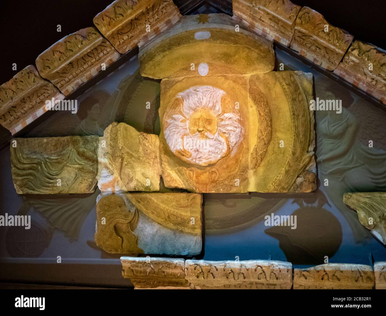 The Gorgon's Head in the Temple of Sulis Minerva, Roman Baths Stock ...