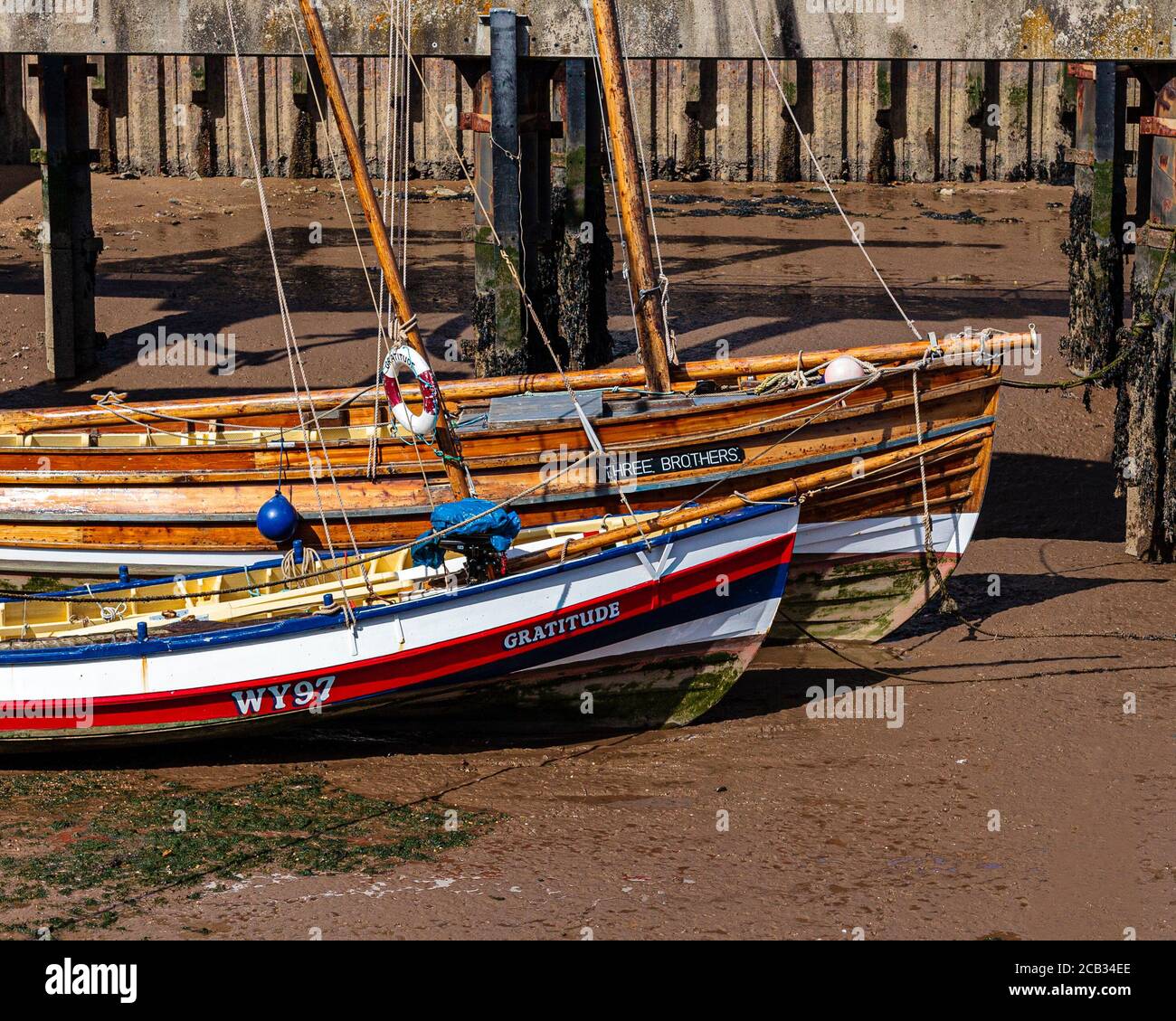 Two sail boats hi-res stock photography and images - Alamy