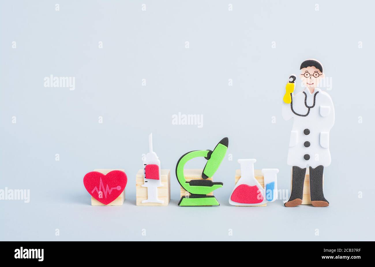 Medical Kit Cartoon High Resolution Stock Photography and Images - Alamy
