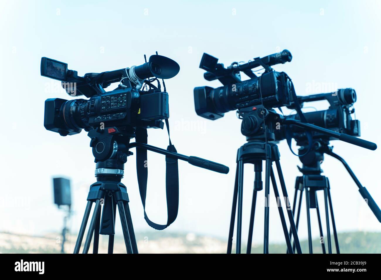 Cameraman studio hi-res stock photography and images - Alamy