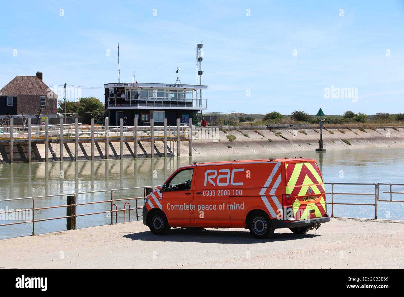 RAC VOLKSWAGEN BREAKDOWN ASSISTANCE VAN BY A RIVER Stock Photo - Alamy