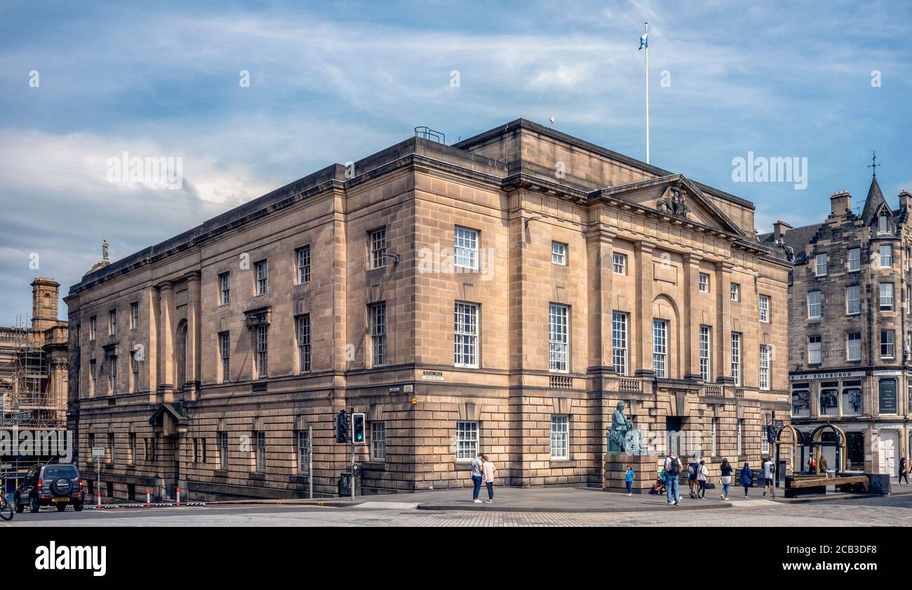 High court exterior edinburgh hi-res stock photography and images - Alamy
