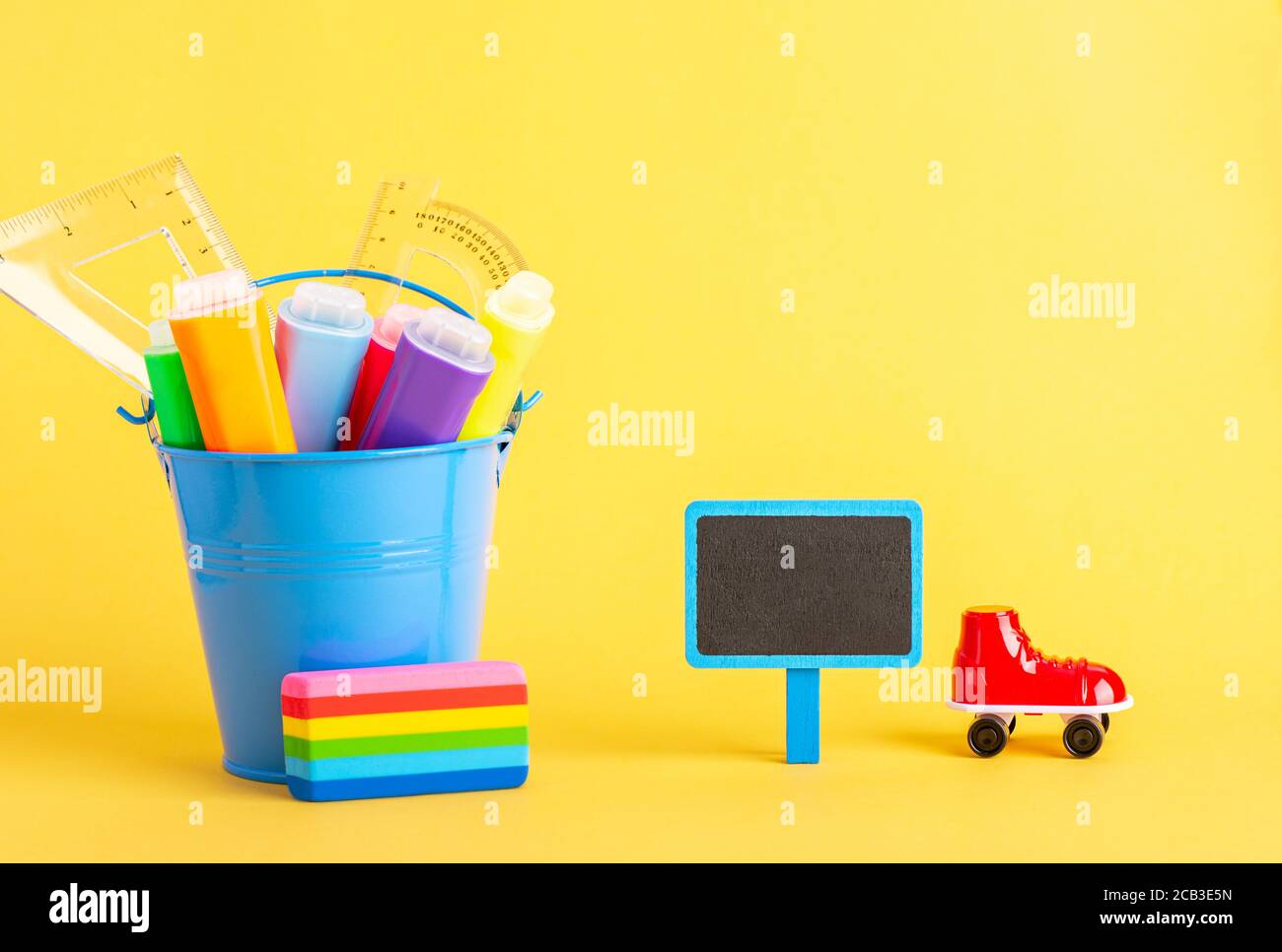 School ruler hi-res stock photography and images - Alamy