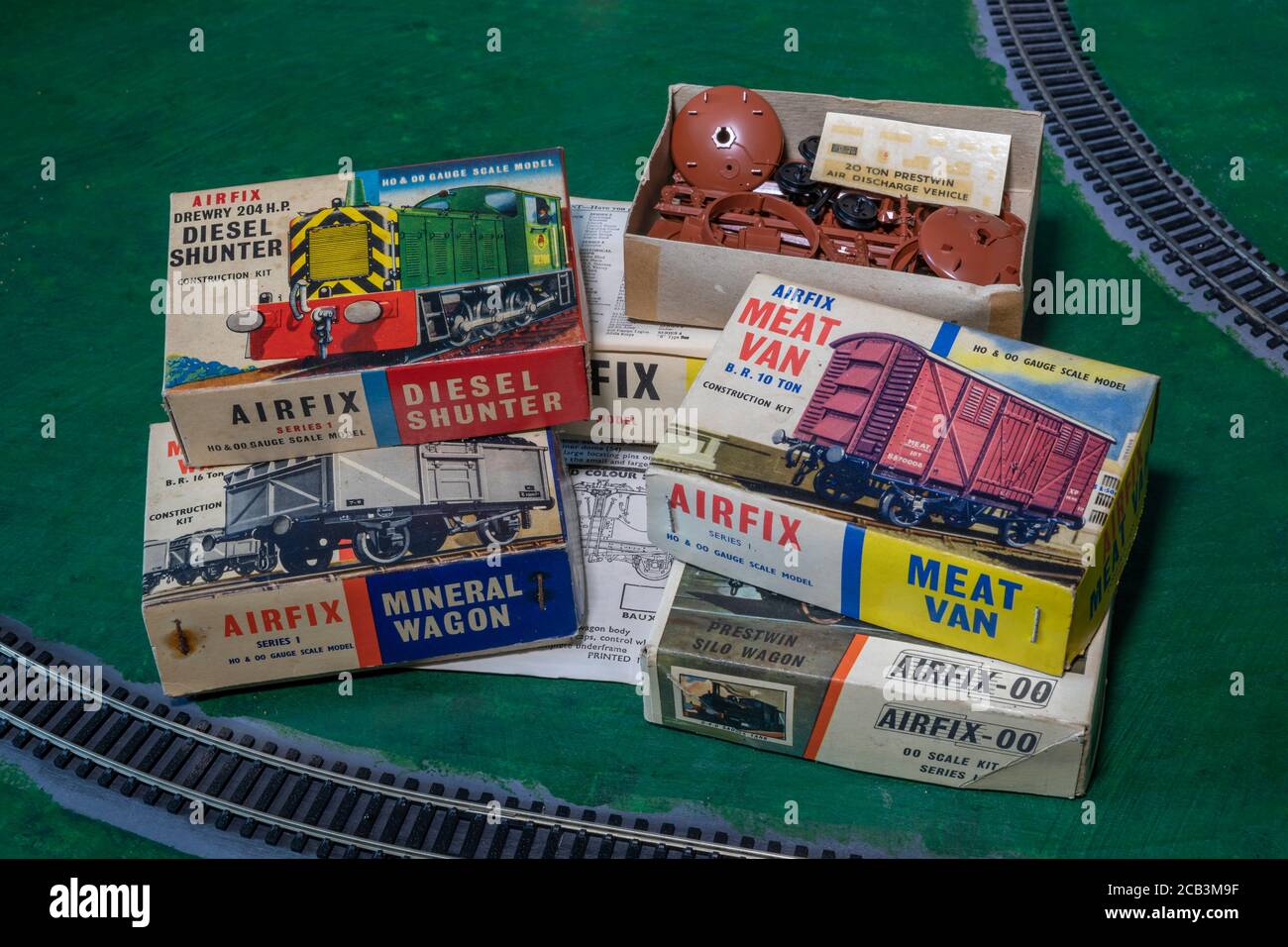 Airfix model kits hi-res stock photography and images - Alamy