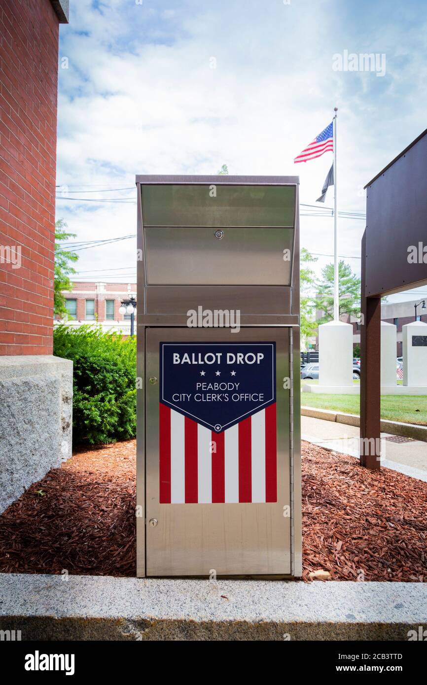 Ballot return envelope hi-res stock photography and images - Alamy