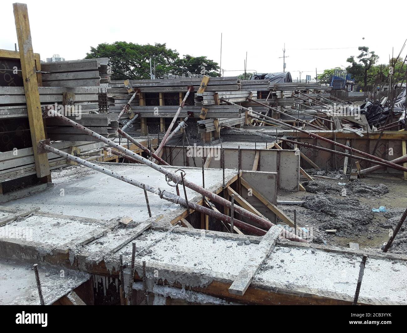 Building construction in a cramped area Stock Photo - Alamy