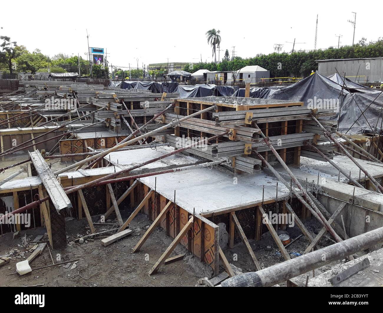 Building construction in a cramped area Stock Photo - Alamy
