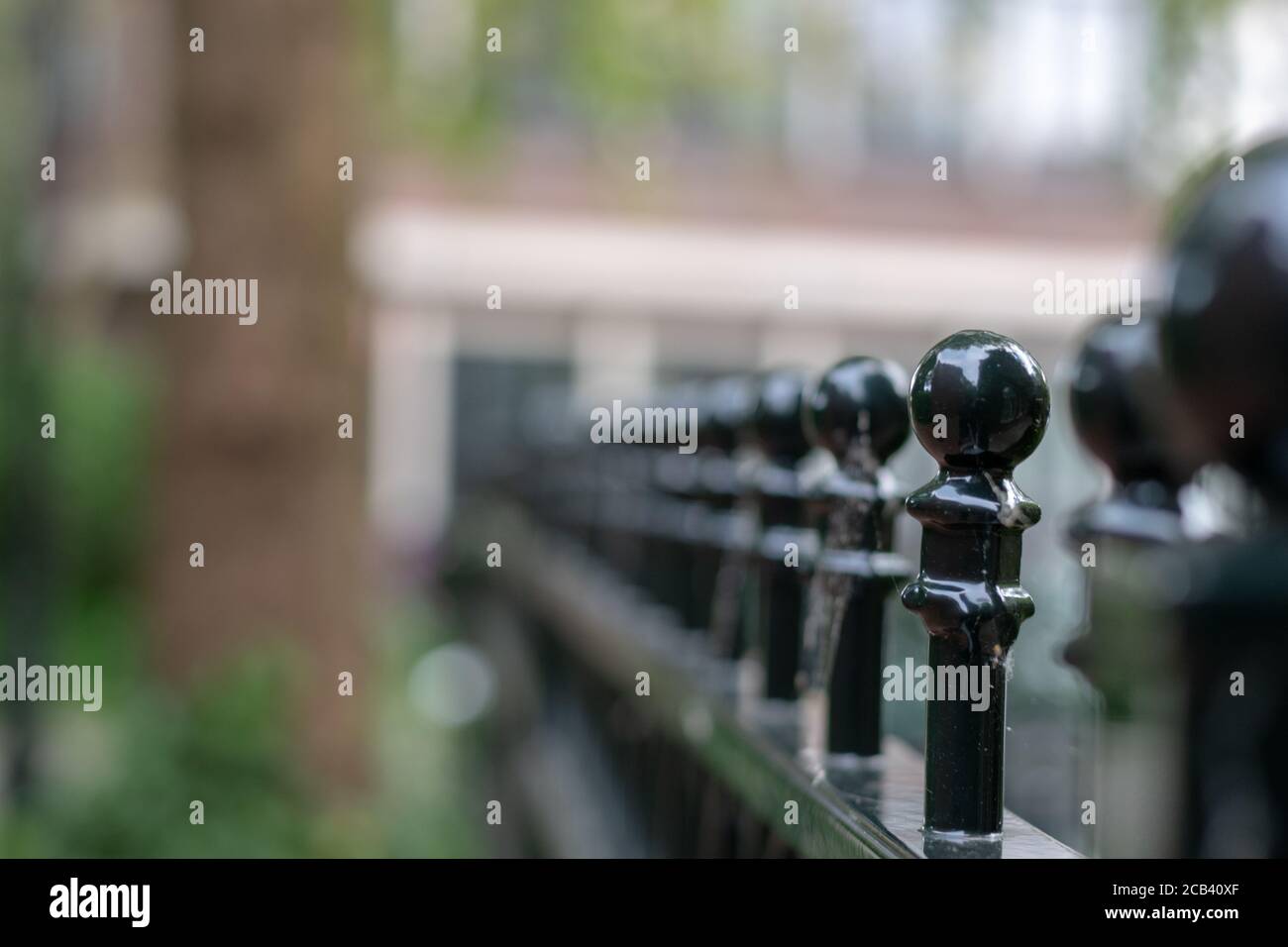 Black pillars hi-res stock photography and images - Alamy