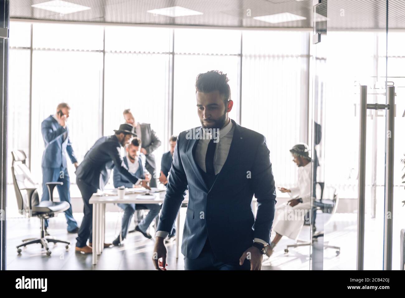 Man leaving meeting room hi-res stock photography and images - Alamy