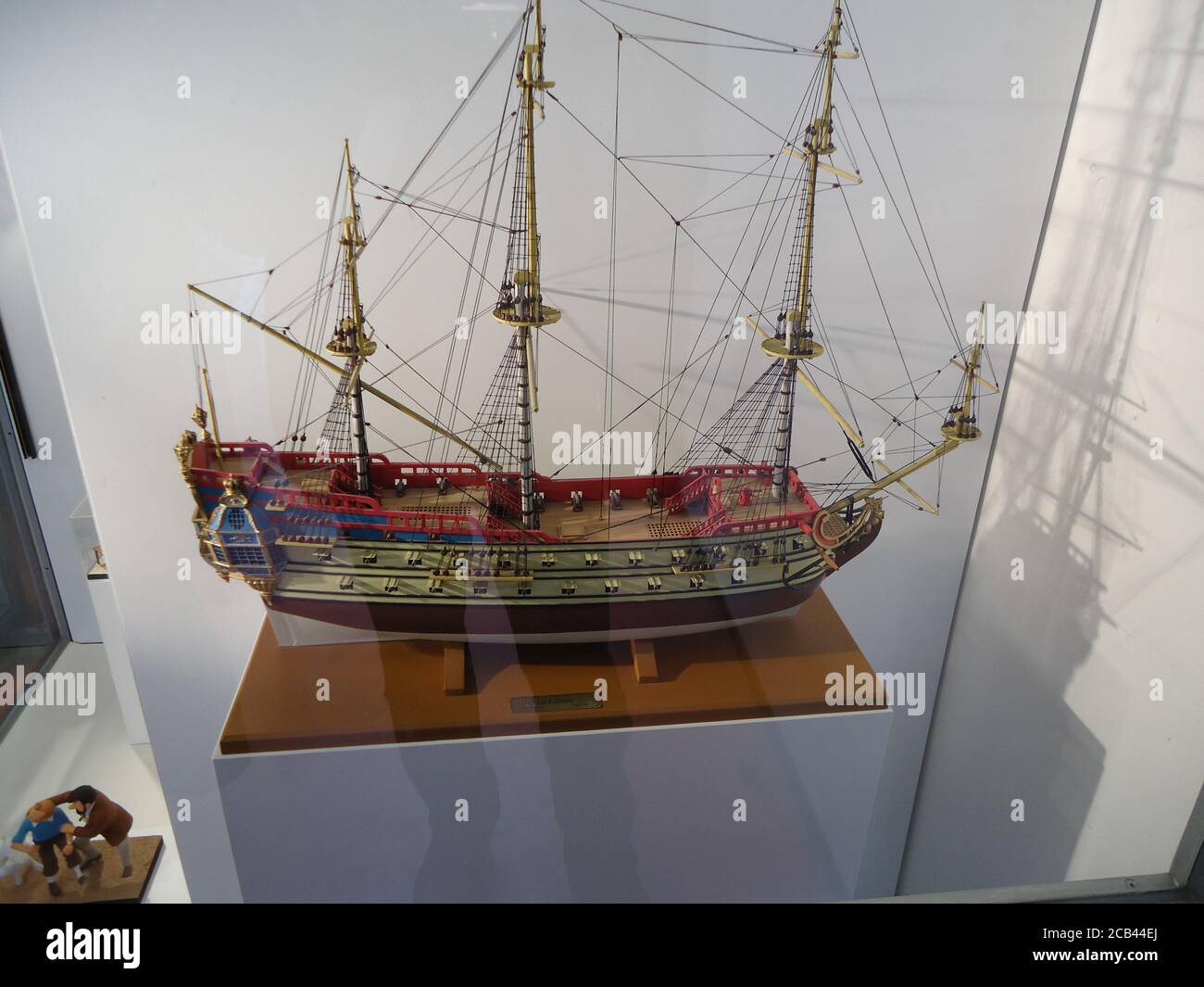 Ship layout hi-res stock photography and images - Alamy