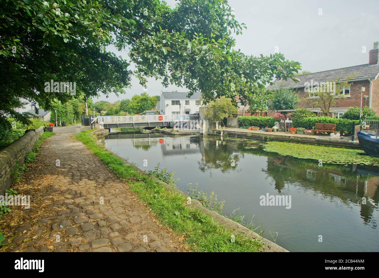 Canal in Maghull, Merseyside Stock Photo - Alamy