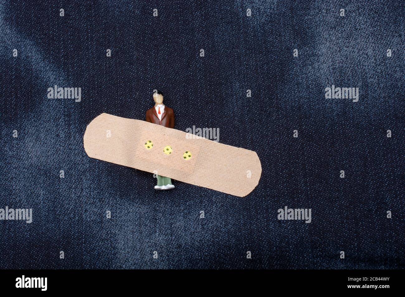 Dressing plasters, wound cross plastering band Stock Photo - Alamy