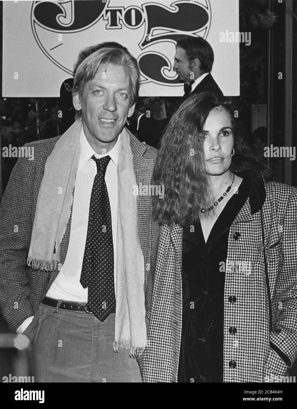 Donald sutherland and francine racette hi-res stock photography and ...
