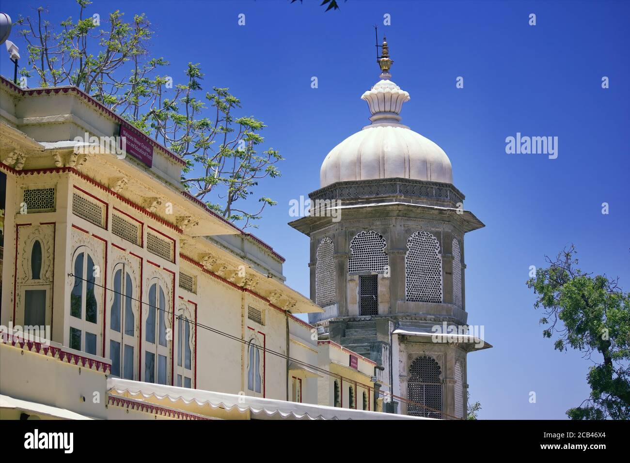 Courtyard in city palace udaipur hi-res stock photography and images ...