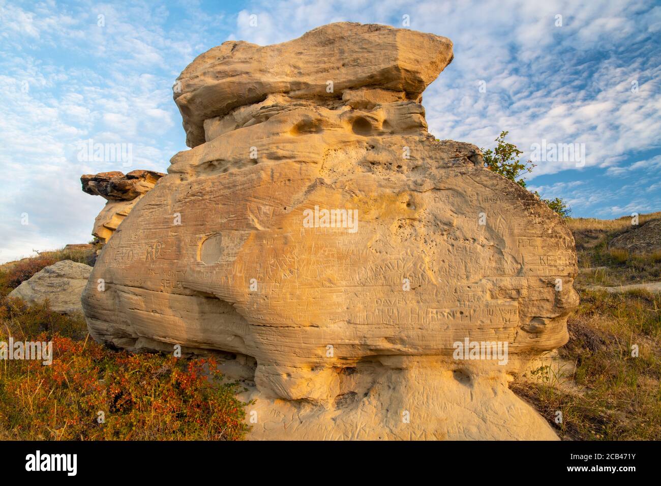Milk River and defaced Sandstone hoodoo, Writing on Stone Provincial ...