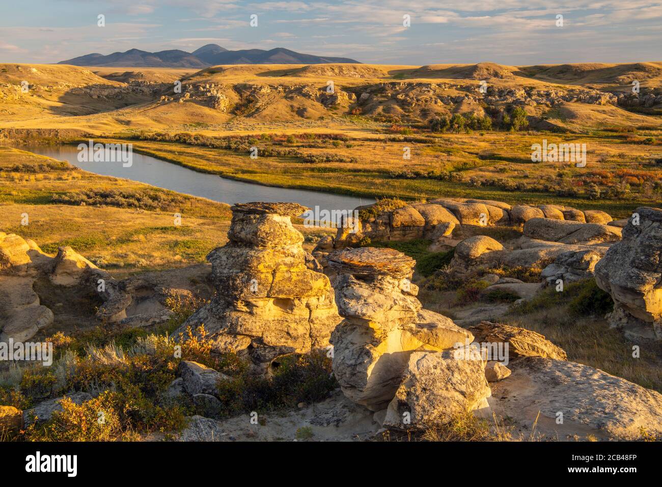 Milk River and sandstone hoodoos, Writing on Stone Provincial Park ...