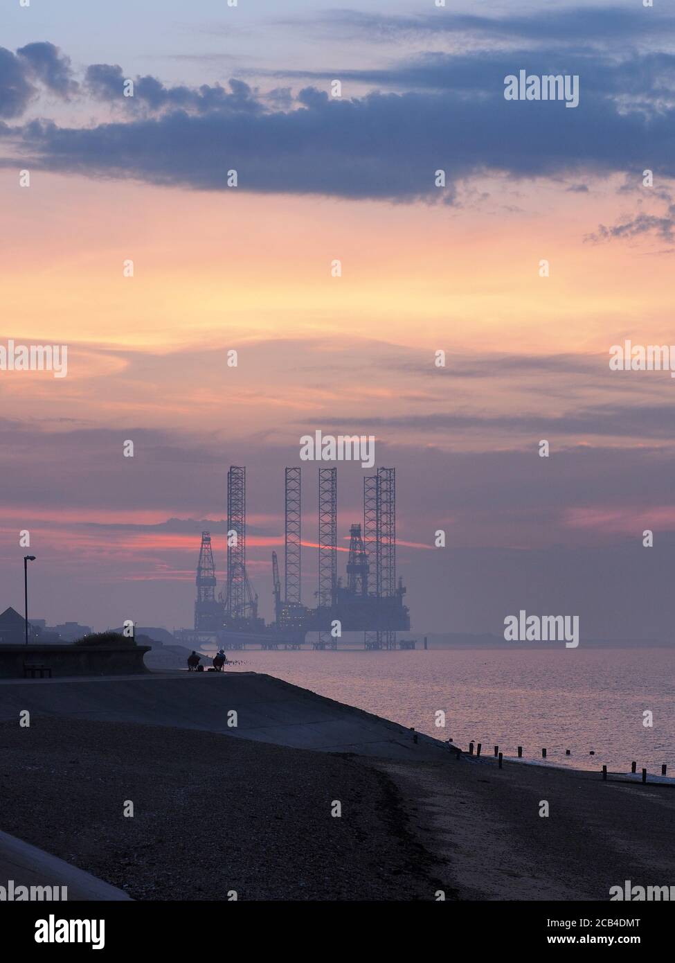 Two drilling rigs hi-res stock photography and images - Alamy