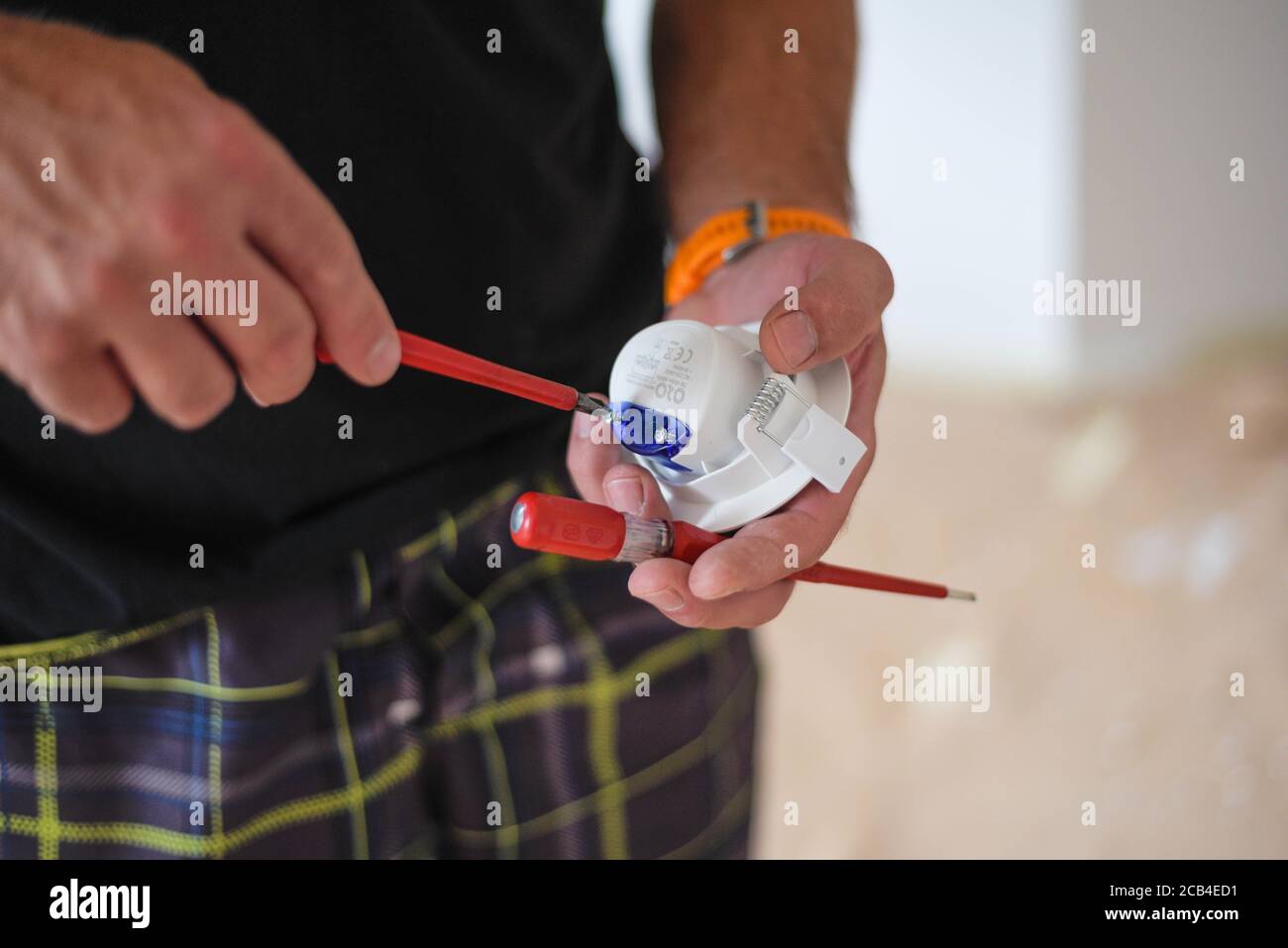Installing a light switch hi-res stock photography and images - Alamy