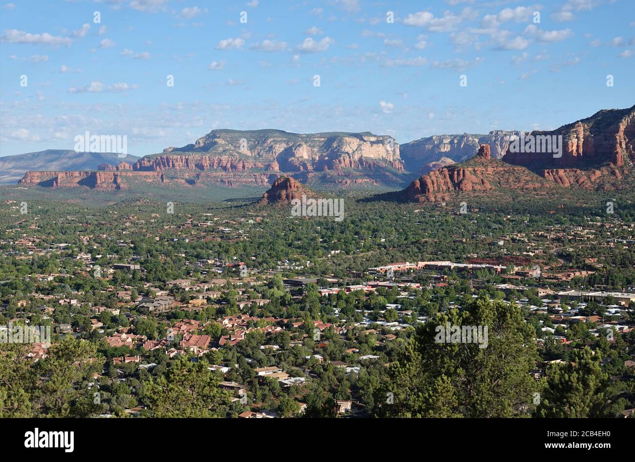 Southwest sedona with greenery hi-res stock photography and images - Alamy